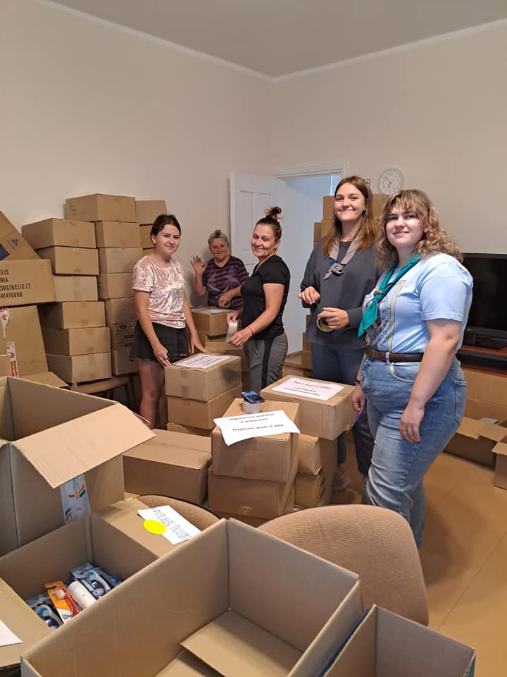 Parama Ukrainai daiktais surinkta – pinigų rinkimas tęsiasi: Carito ...